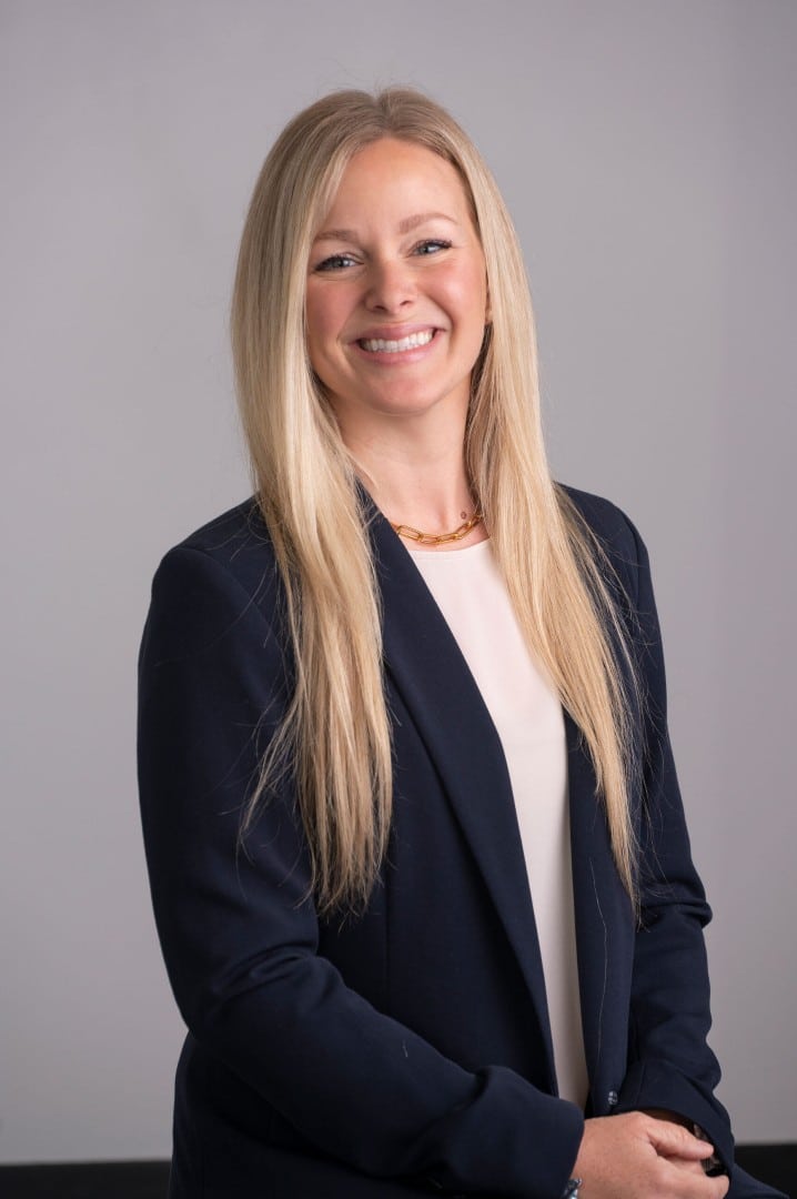 Meet Dr. Shanna Lee - Chiropractor in Houston & Woodlands